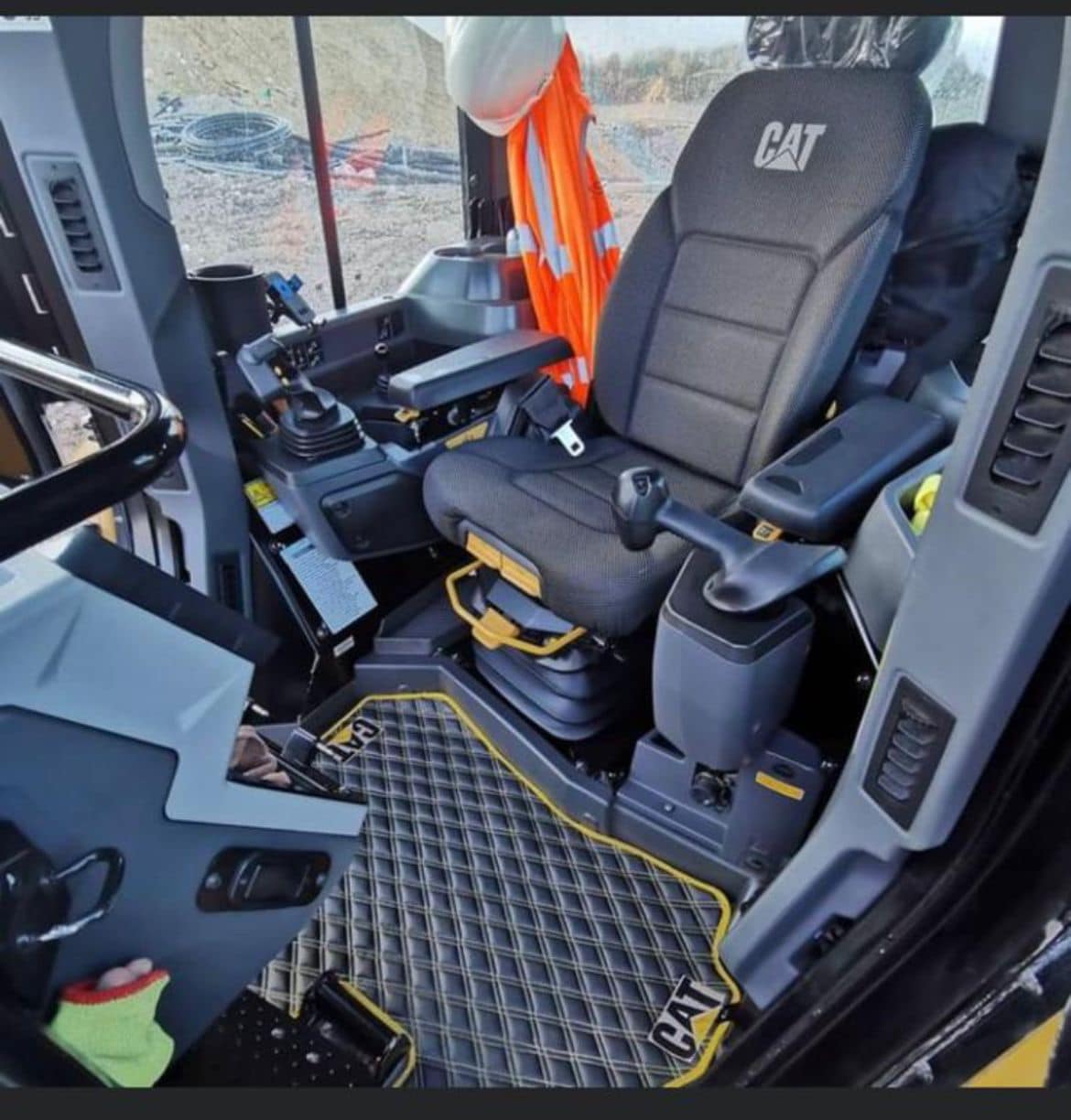 CAT Floor Mats – Dig 'a' Mat